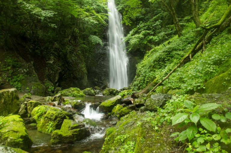 10 Stunning Waterfalls to Discover in Tokyo - RIDGELINEIMAGES.com