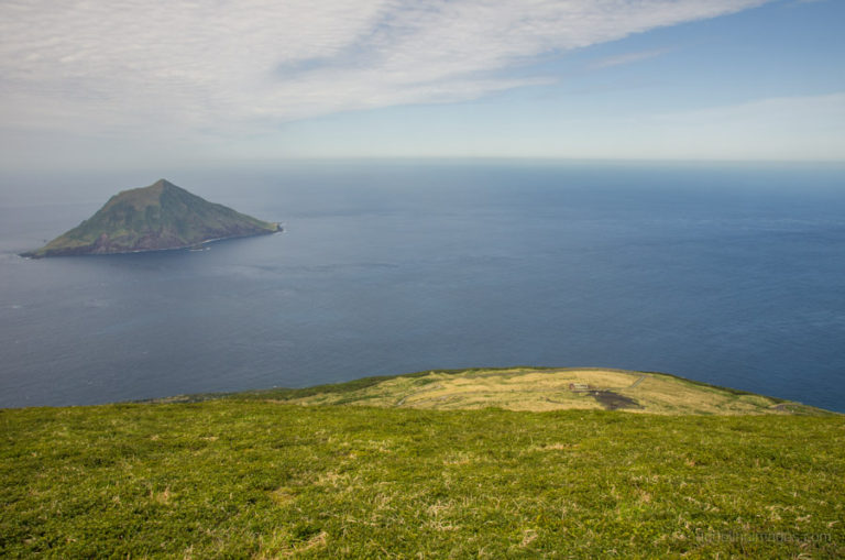 Hachijo-fuji 八丈富士山 - RIDGELINEIMAGES.com