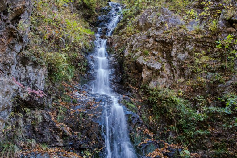 10 Stunning Waterfalls to Discover in Tokyo - RIDGELINEIMAGES.com