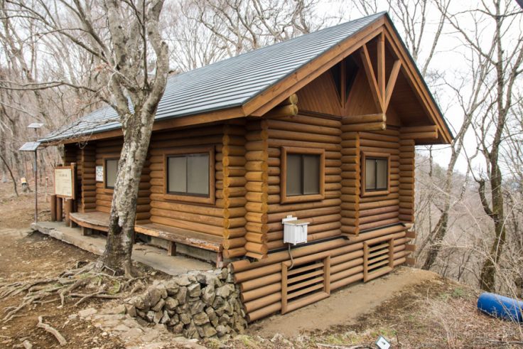 Mt. Jinba 陣馬山 to Mt. Mito 三頭山 - RIDGELINEIMAGES.com