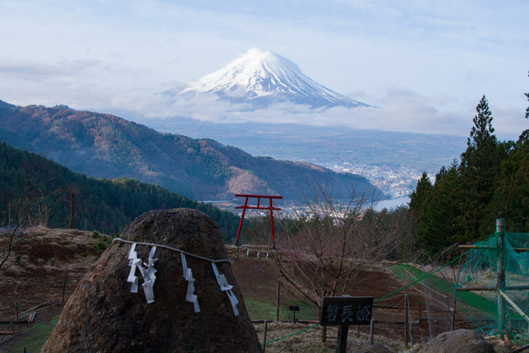 Tenku-no Torii (Torii Gate in the Sky) - RIDGELINEIMAGES.com
